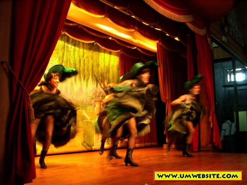 The Can Can Show en PortAventura World